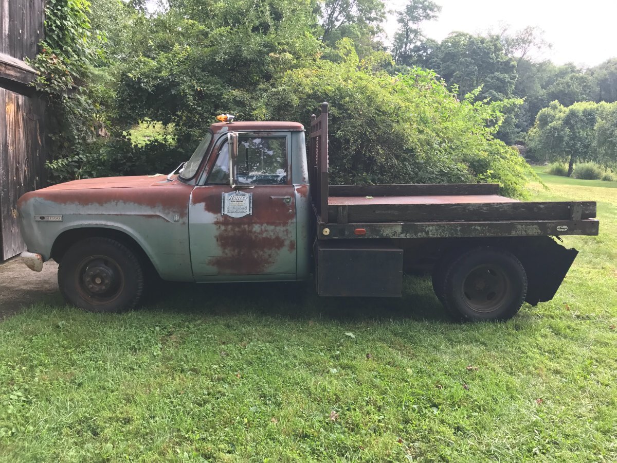 IH 1300 Dually - Barn condition - Ideas? - IH Trucks - Red Power ...