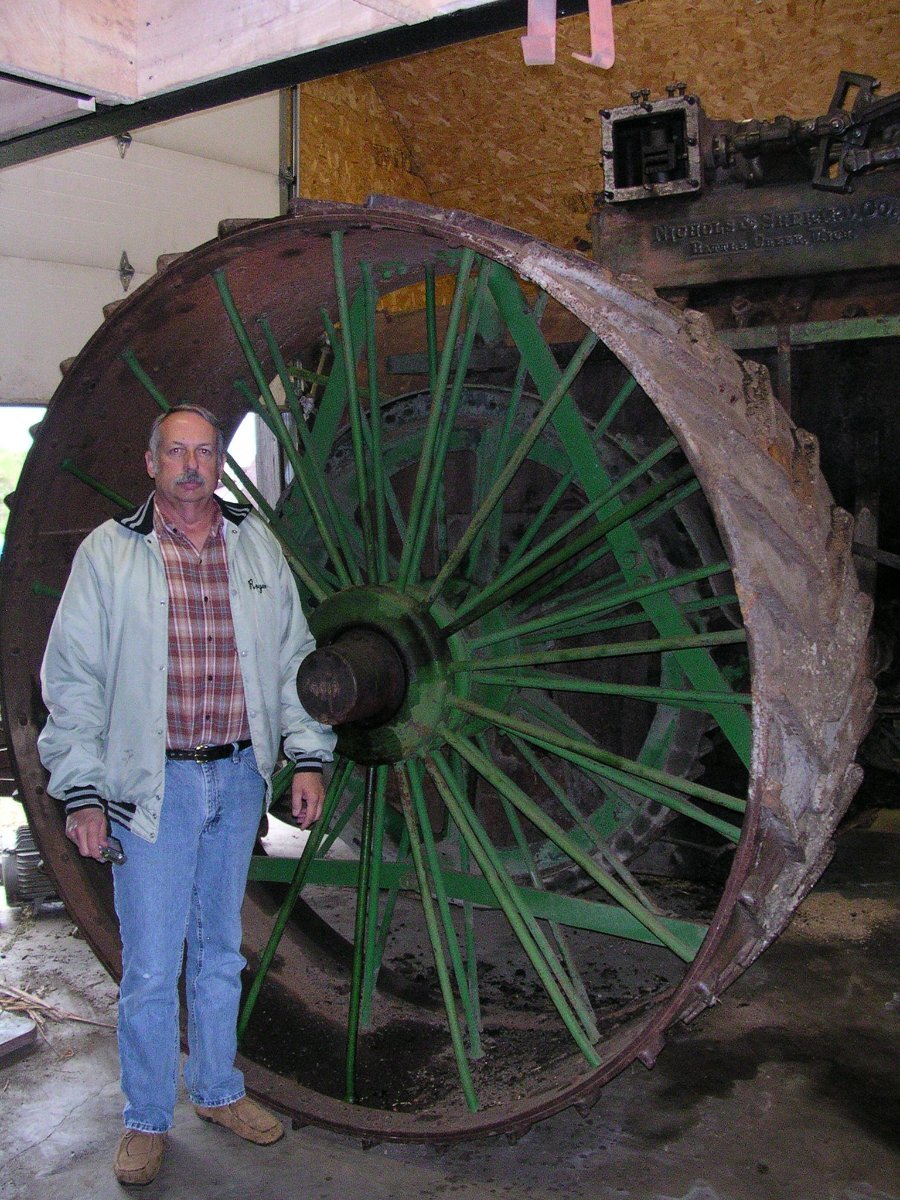 IH Tractors on Montana Farm - Page 1000 - General Chat - Red Power ...