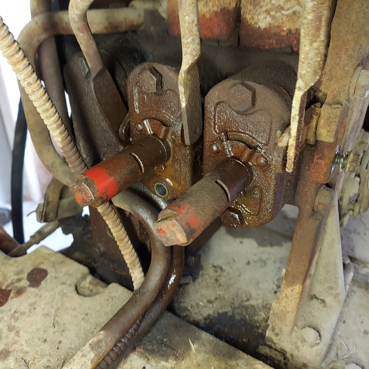 2001 loader onto a 560D - Projects, Builds, & Restorations - Red Power ...