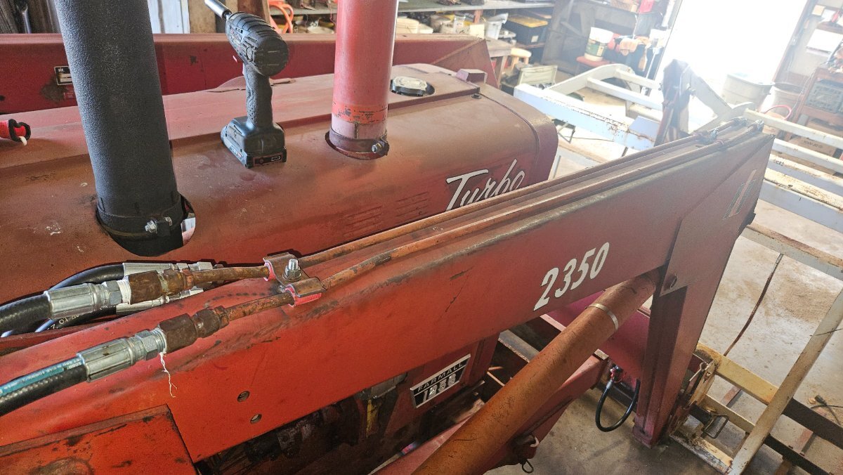 IH 1256 w/2350 loader - Technical IH Talk - Red Power Magazine Community