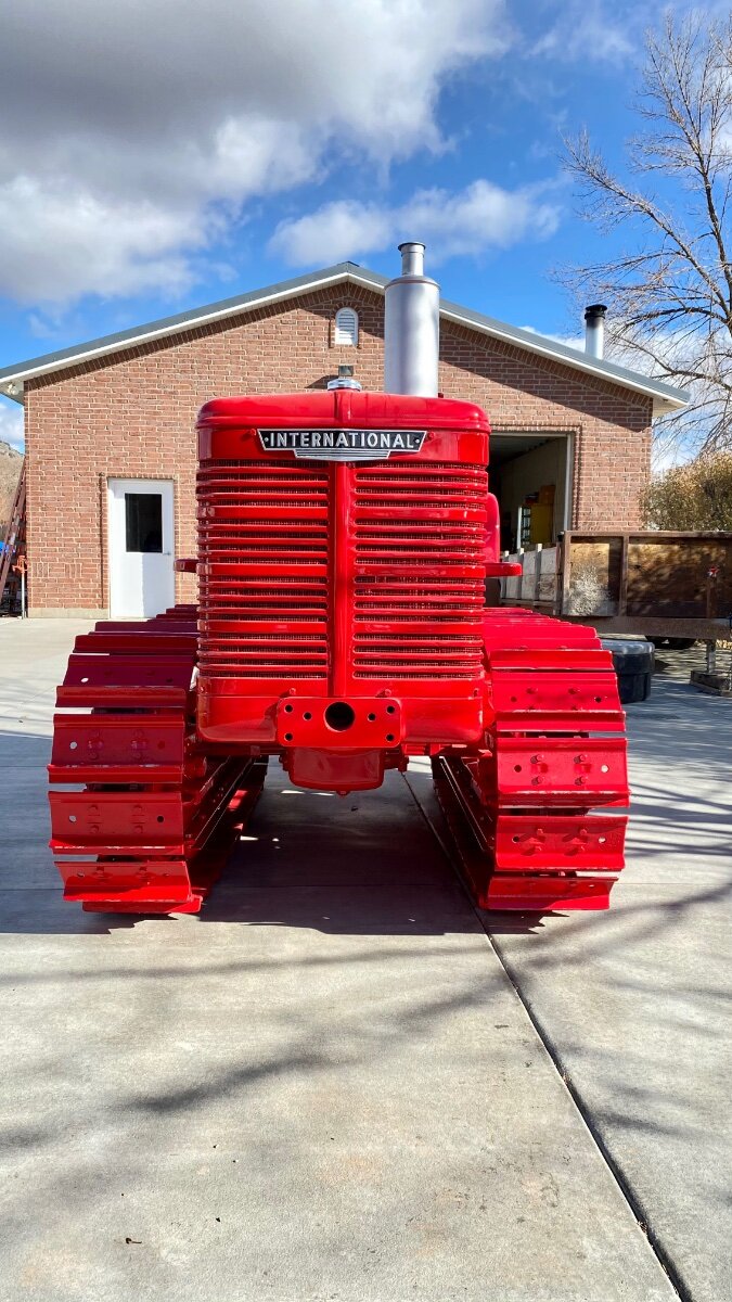 Heavy radiator guard - IH Construction Equipment - Red Power Magazine ...