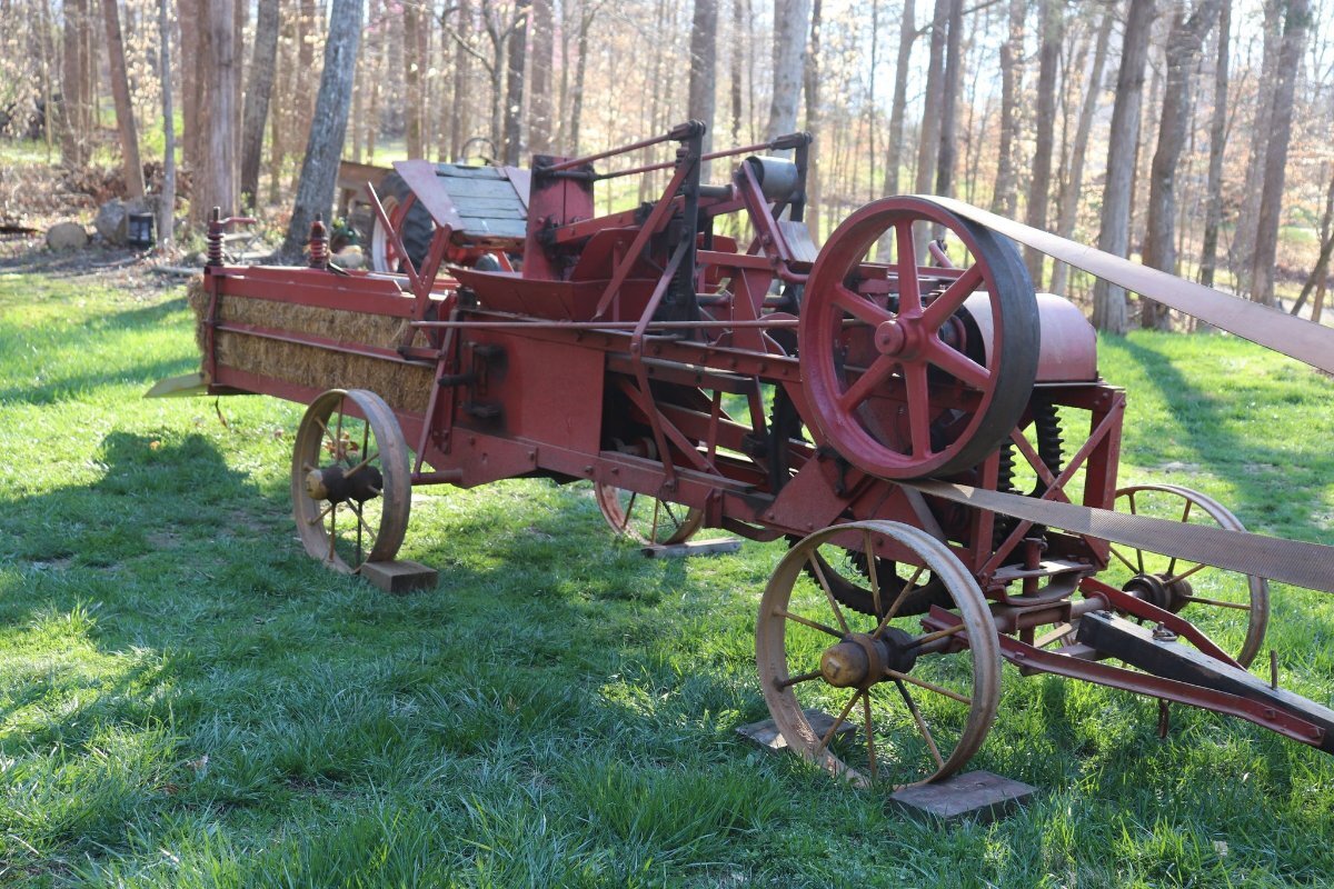 IHC No. 15 Hay Press: Flat Belt Pulley Sources - Technical IH Talk ...