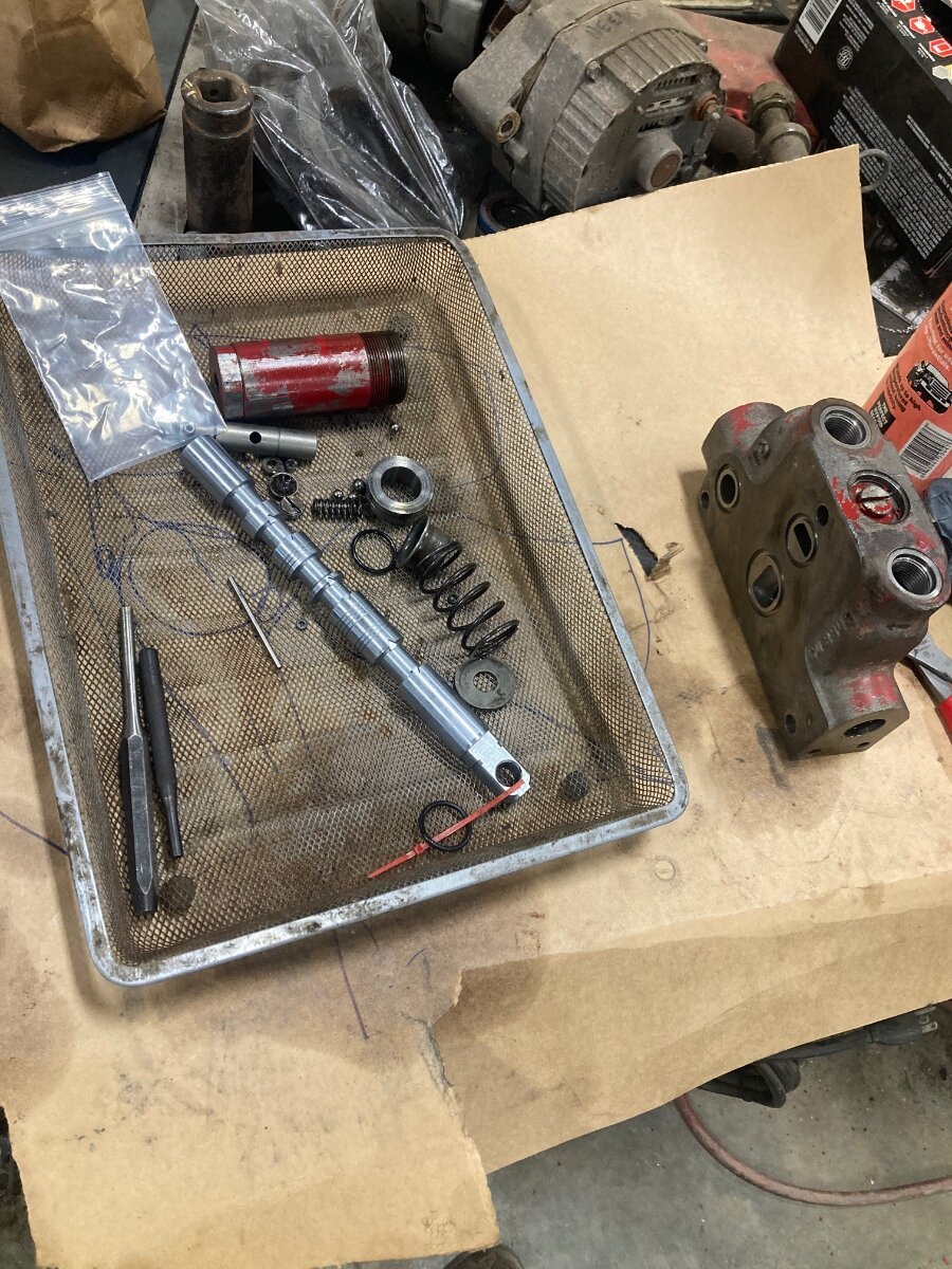 1466 rear hy Tran leak - Technical IH Talk - Red Power Magazine Community