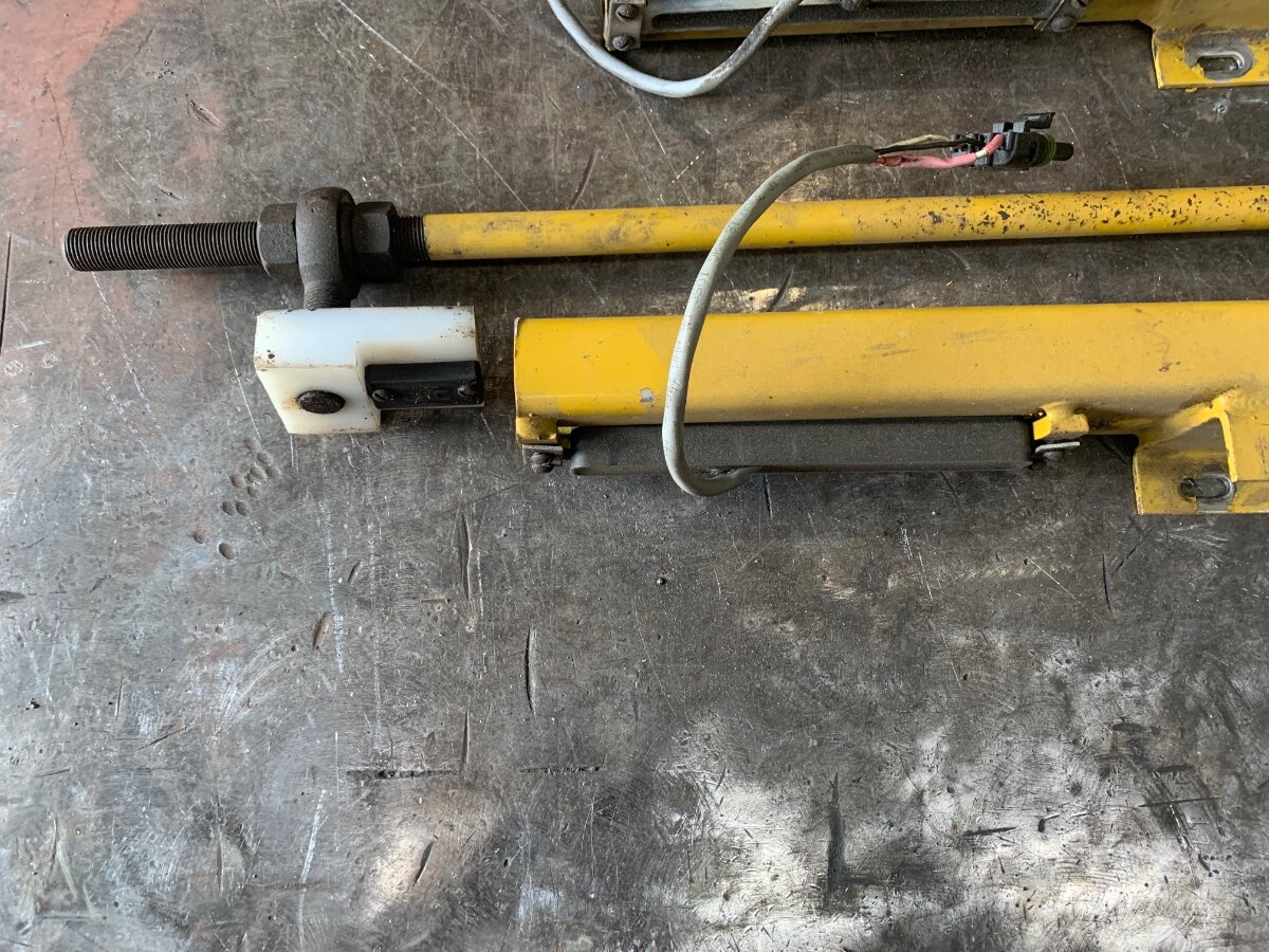 Patriot sprayer boom sensor help - Technical IH Talk - Red Power ...