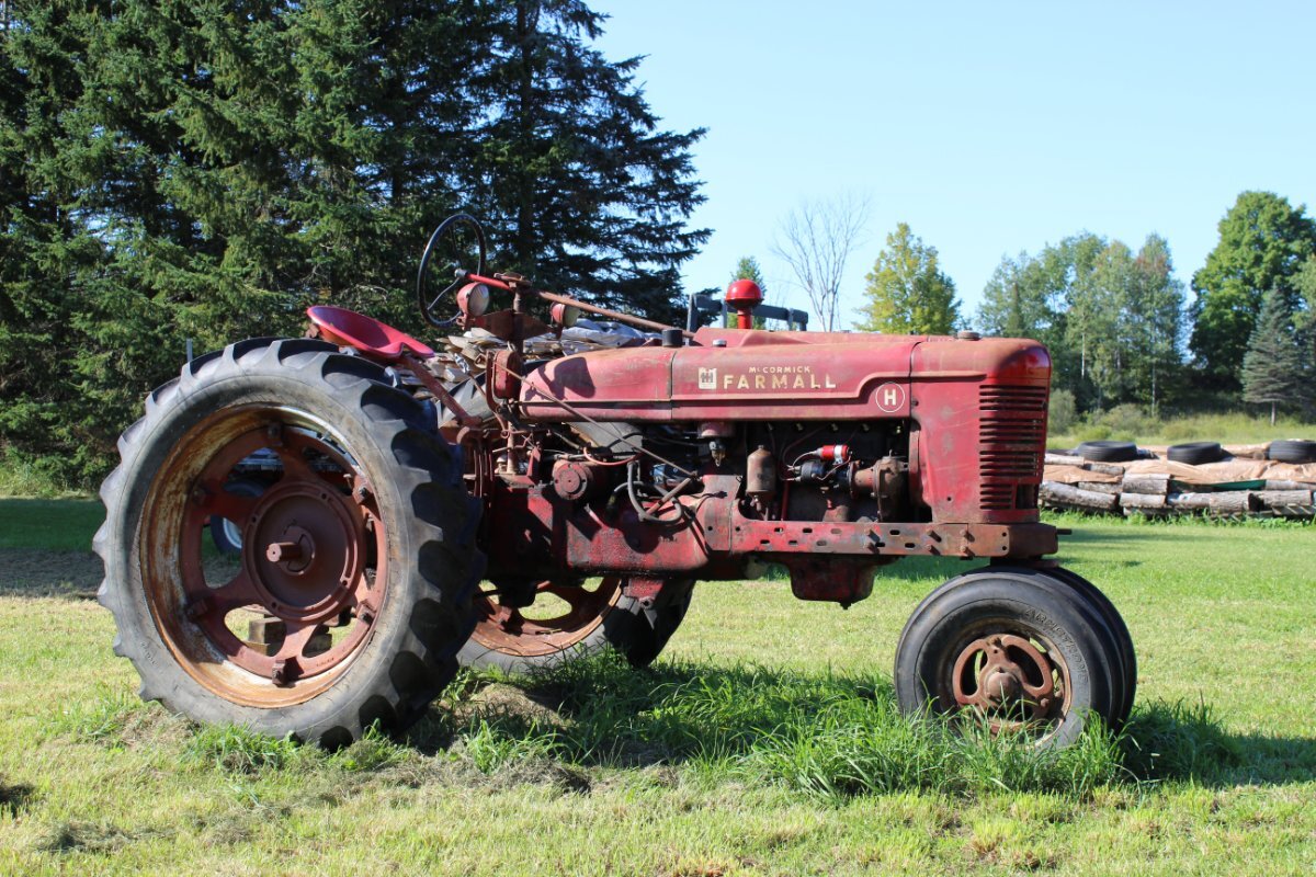Correct Decal set for Farmall H Multi fuel - Technical IH Talk - Red ...