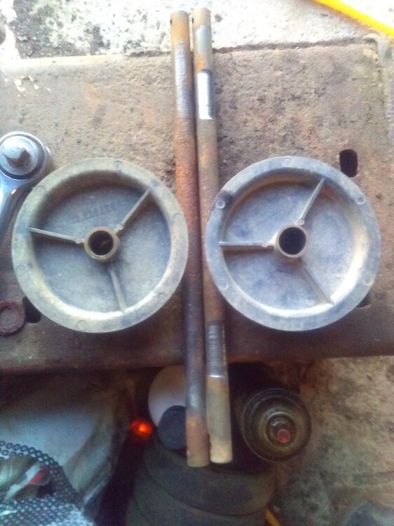 800 planter cutoff wheel - General Chat - Red Power Magazine Community