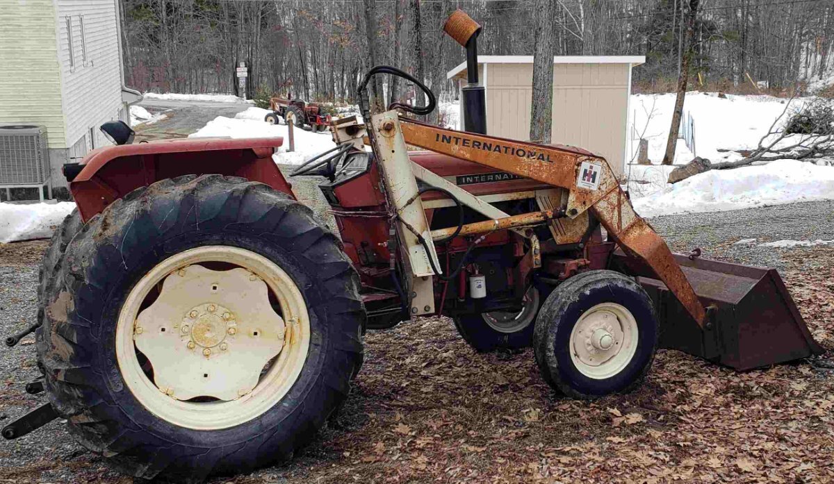 IH 574 Diesel - fuel lift pump IN vs OUT flow aren't equal (lower ...