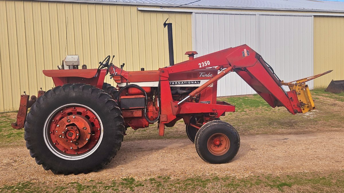 660 gas tractor - Page 2 - Technical IH Talk - Red Power Magazine Community