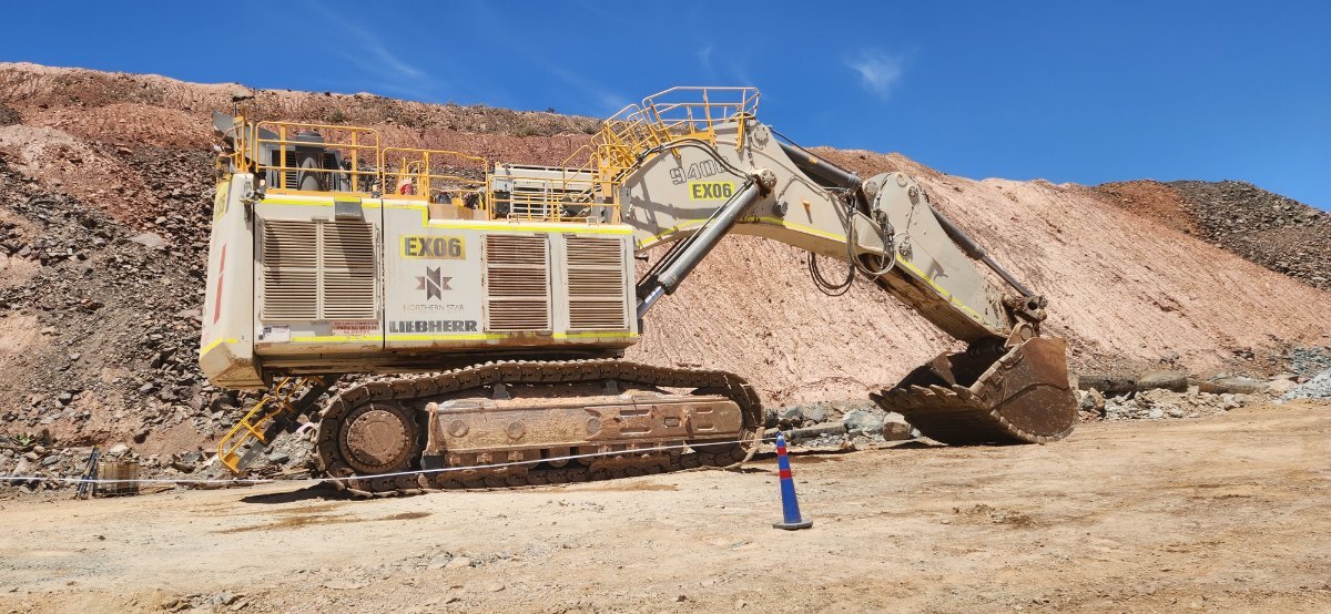 Kalgoorlie Super Pit....Gold Mine pictures plus a short video, thanks to Mr Jeff Sandhiller ...