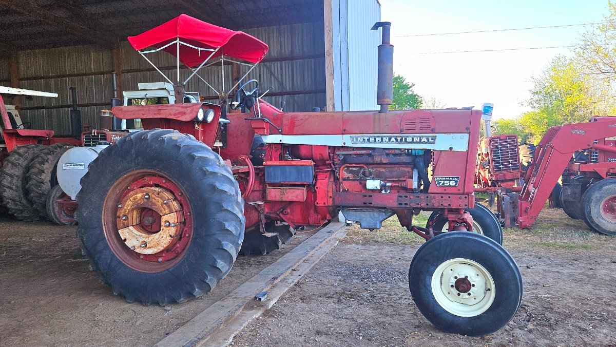 IH 756 bought as salvage, but not... - Technical IH Talk - Red Power ...