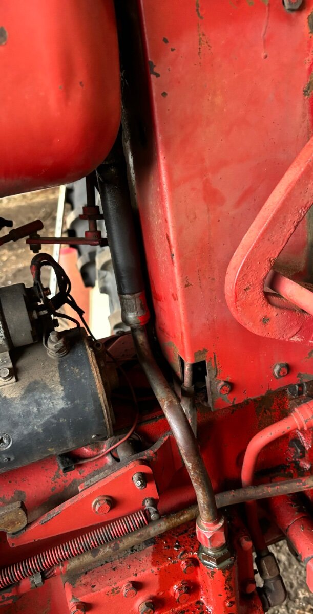 IH 666 hydraulic line replacement - Technical IH Talk - Red Power ...