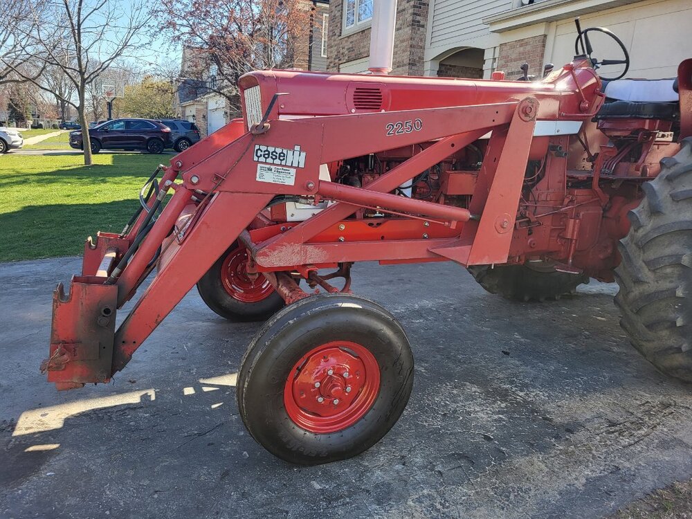 2250 Loader Install on 706 - Technical IH Talk - Red Power Magazine ...