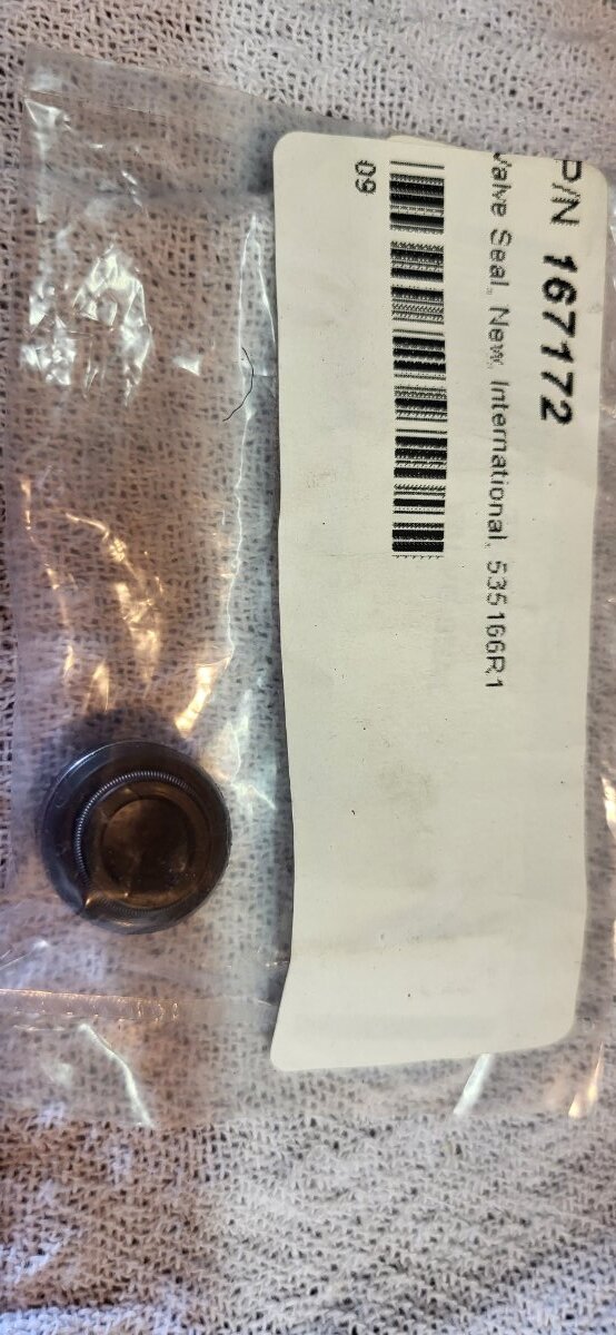 IH C200 Engine (544 Gas) Valve Seals (and 886 D360 Valve Seals ...