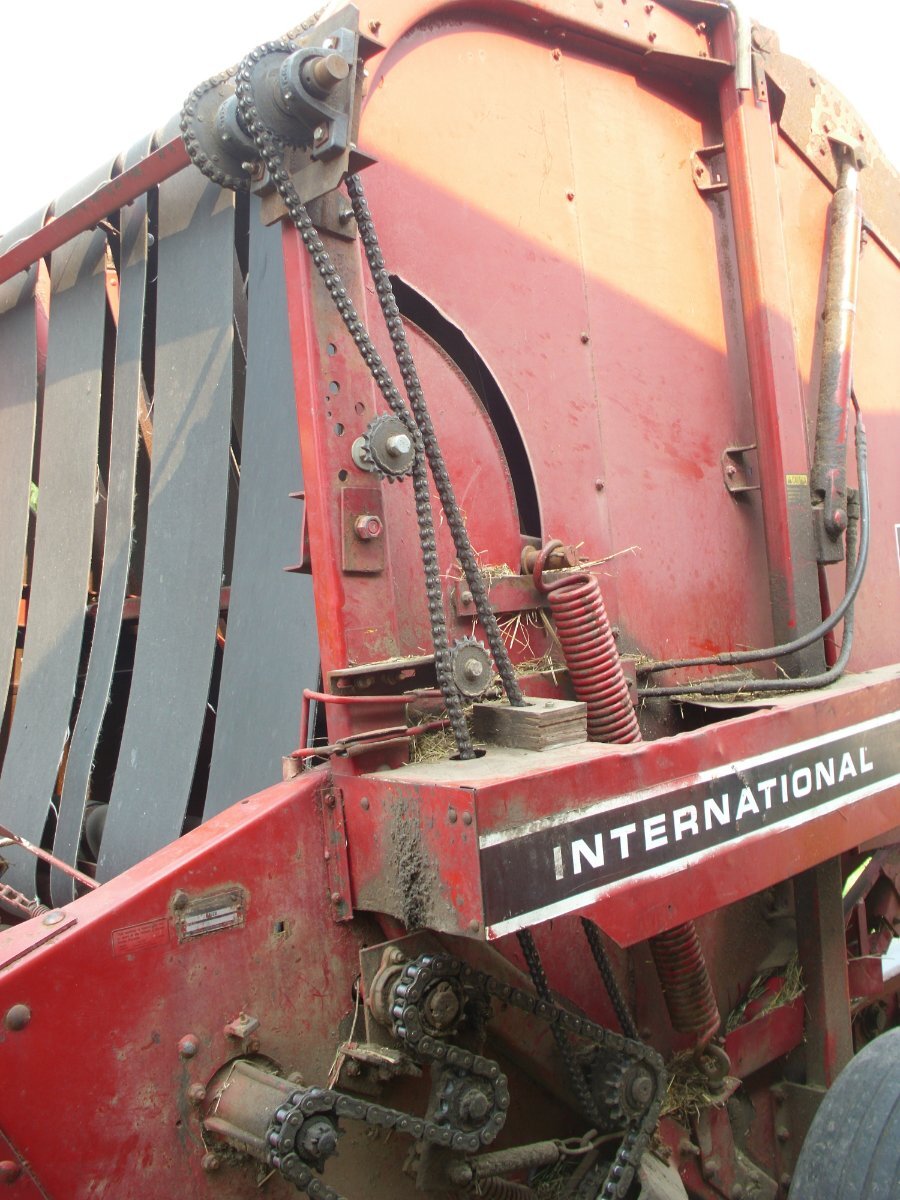 8430 Round baler - Technical IH Talk - Red Power Magazine Community