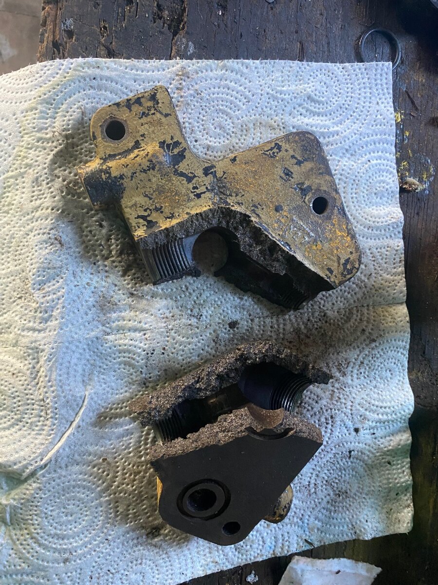 IH2504 Front End Loader Controls - Technical IH Talk - Red Power ...