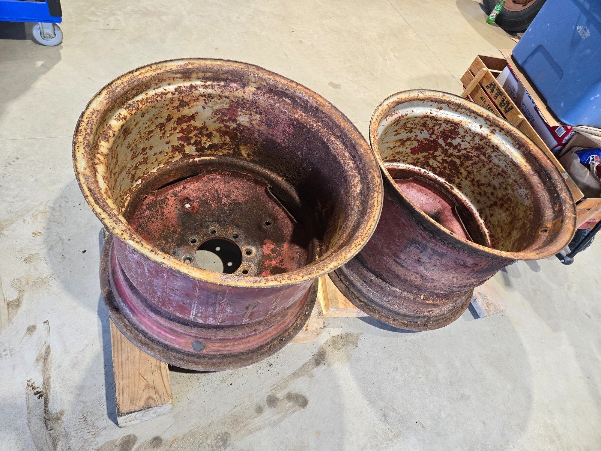 Help identify rear end surprise - Technical IH Talk - Red Power ...