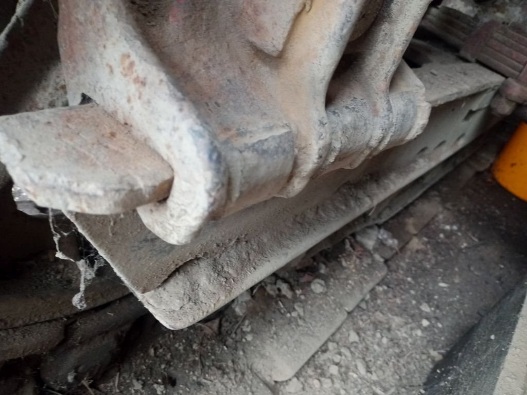 Front Idler Questions- TD9 - IH Construction Equipment - Red Power ...
