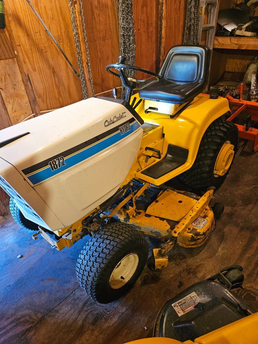 782 mowing day - Cub Cadets - Red Power Magazine Community