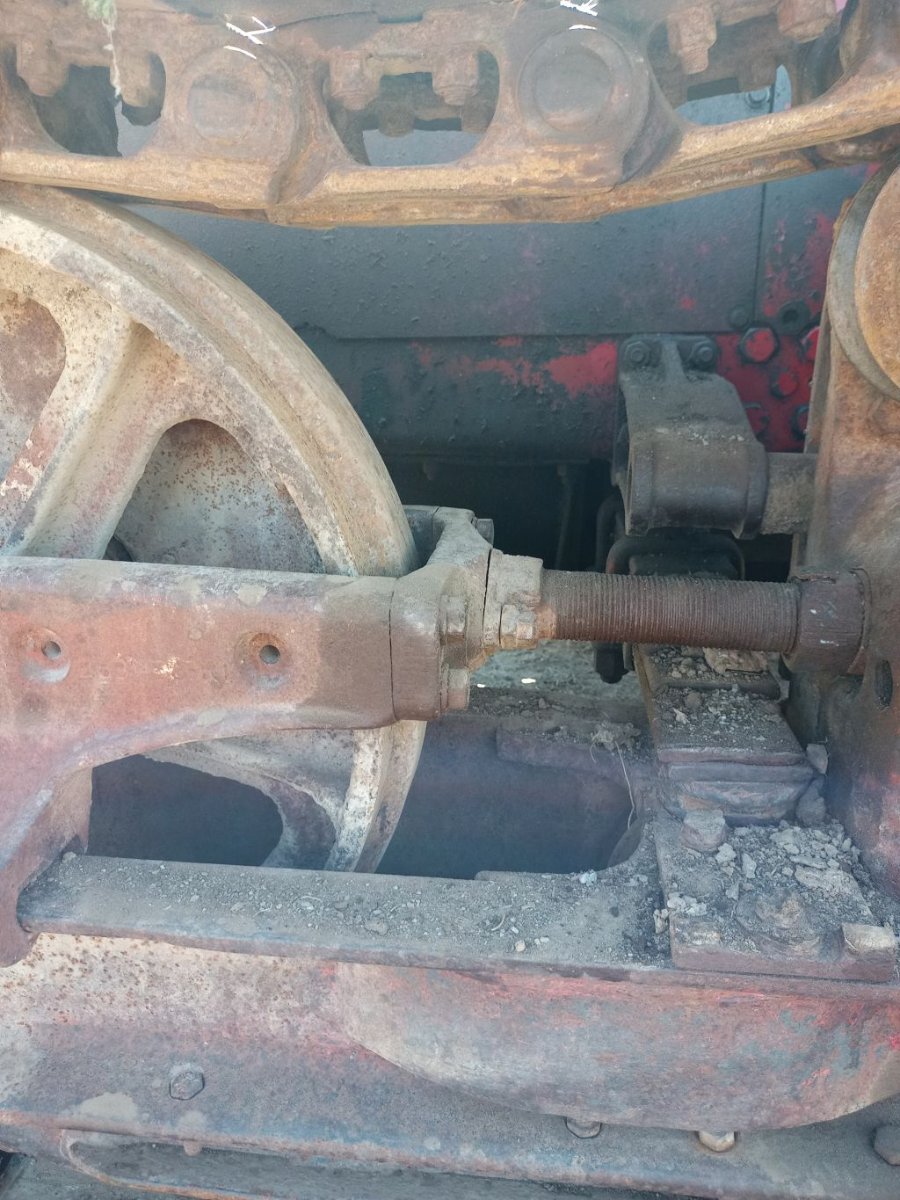 Front Idler Questions- TD9 - IH Construction Equipment - Red Power ...