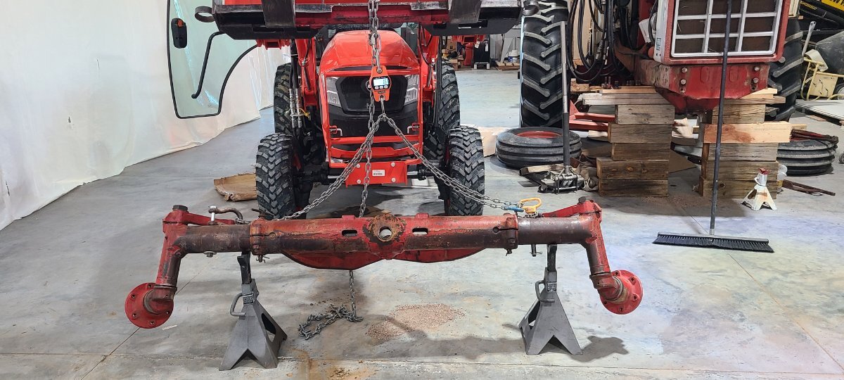 IH 966 front axle disassembly - Technical IH Talk - Red Power Magazine ...
