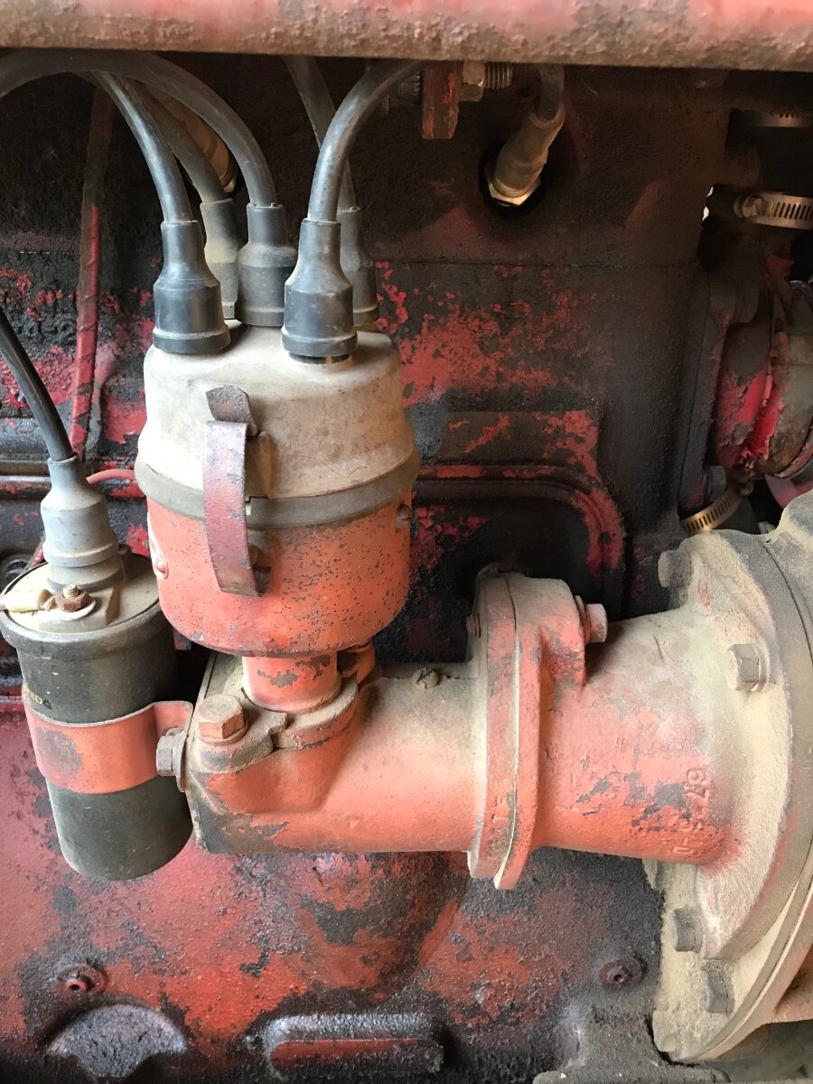 W9 Distributor - Technical IH Talk - Red Power Magazine Community