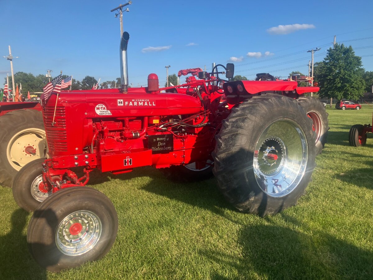 WHO tractor ride - General Chat - Red Power Magazine Community