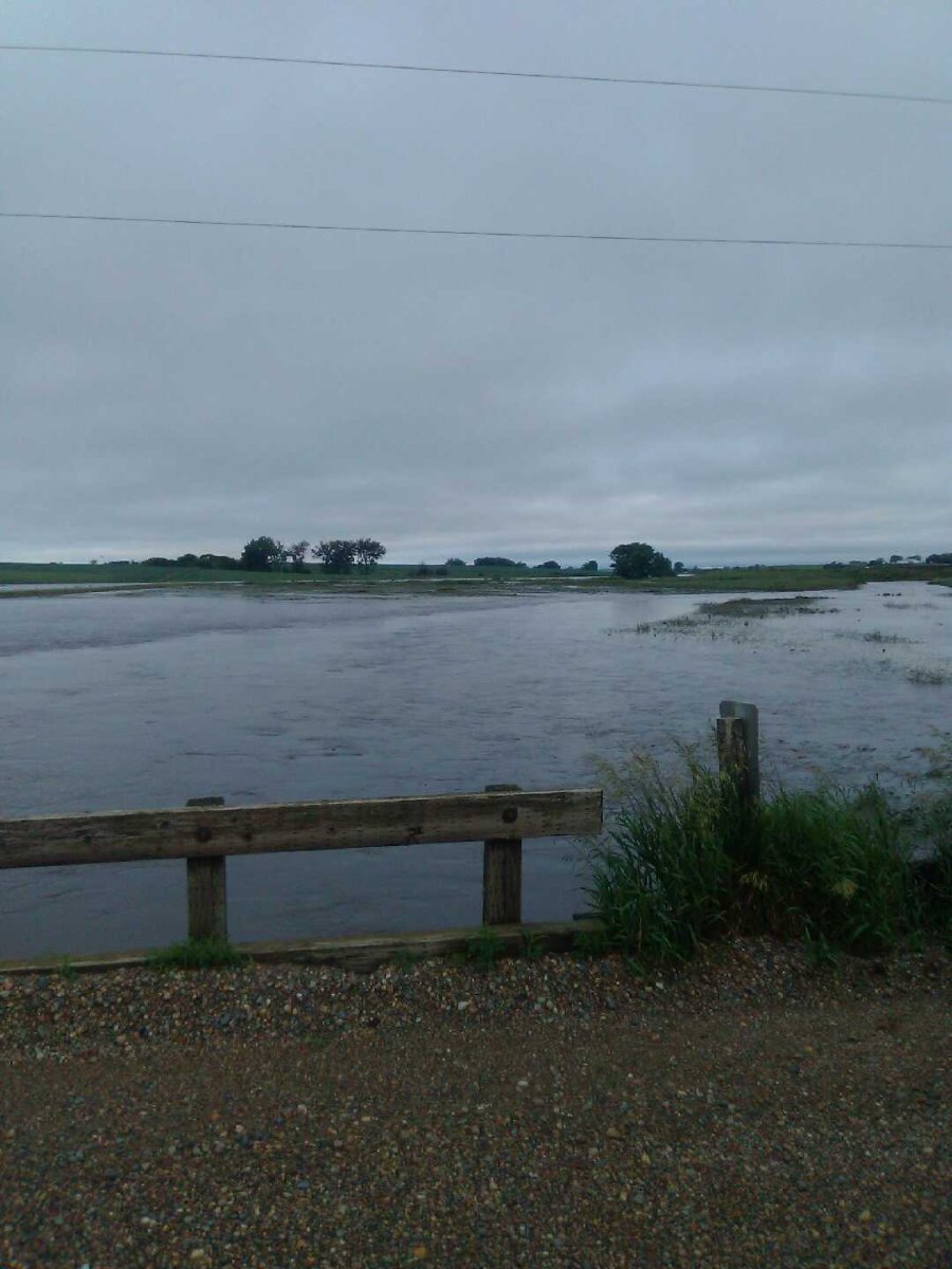 FarmerFixEmUp - Red Power Magazine Community