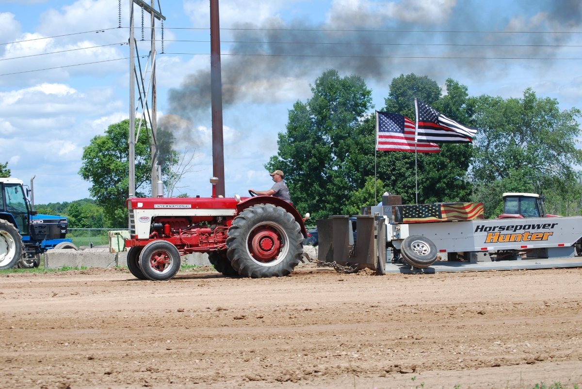 IH 660 Ready for Tractor Pull - Technical IH Talk - Red Power Magazine ...