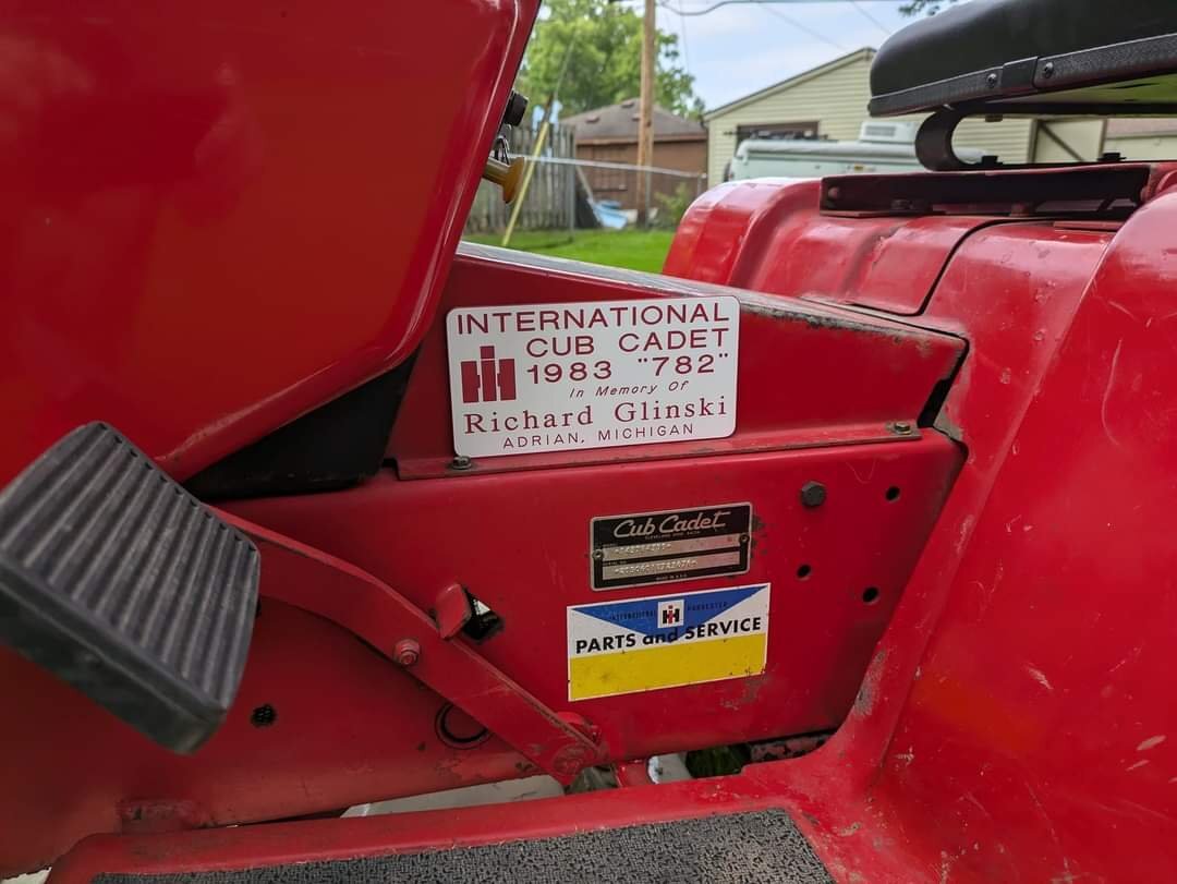 782 signage - Cub Cadets - Red Power Magazine Community