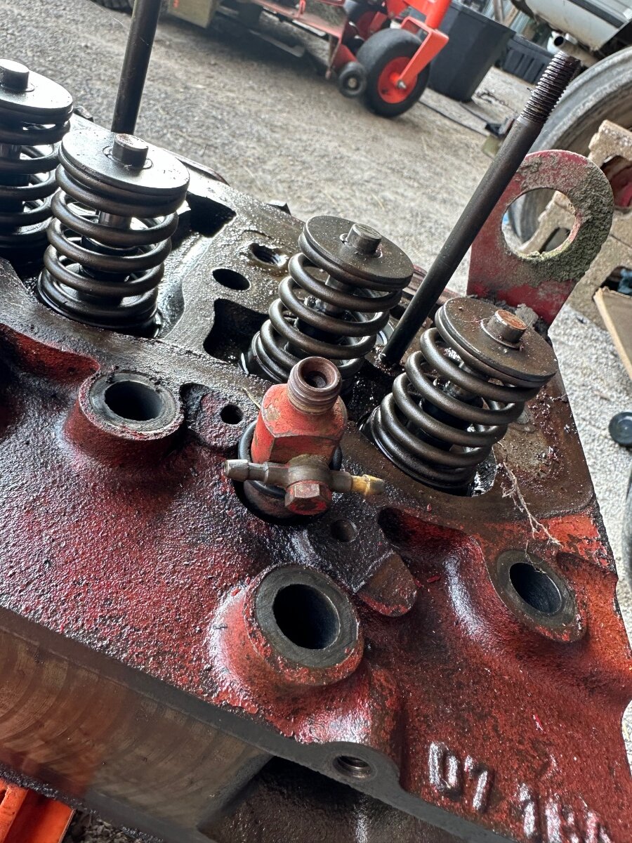 674 Injector Clamp D239 - Technical IH Talk - Red Power Magazine Community