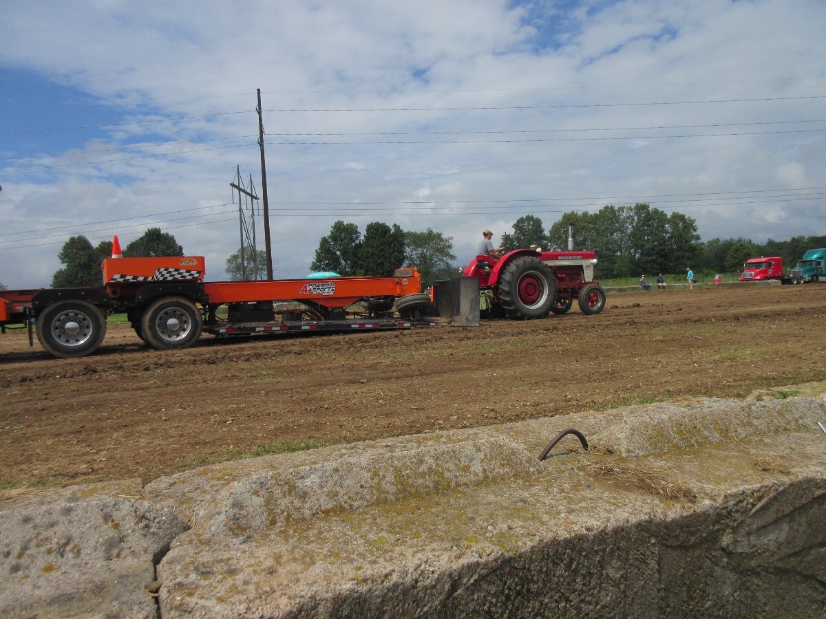 IH 660 Ready for Tractor Pull - Technical IH Talk - Red Power Magazine ...