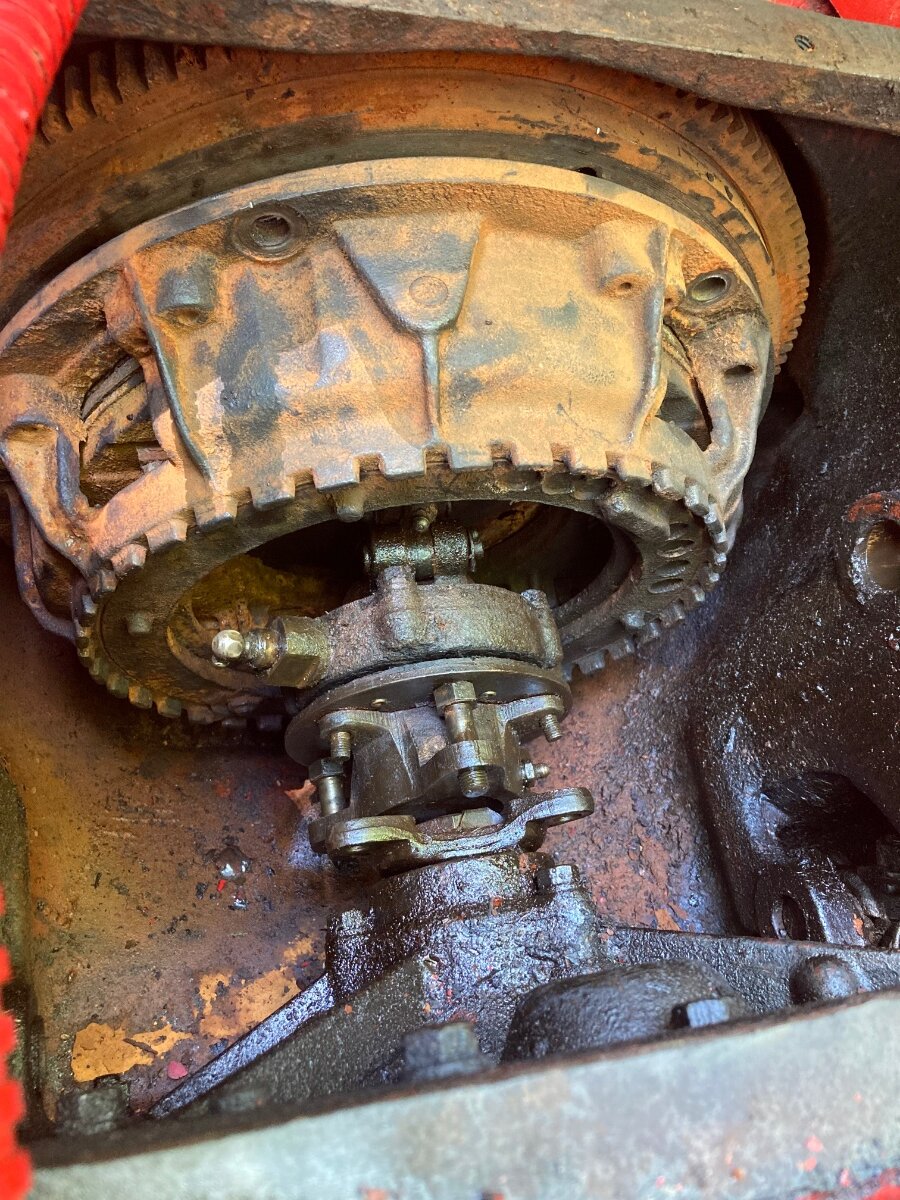 TD6 -Engine Clutch Removal Help - IH Construction Equipment - Red Power ...