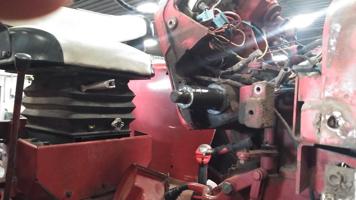 56 series shift sleeve. - Technical IH Talk - Red Power Magazine Community