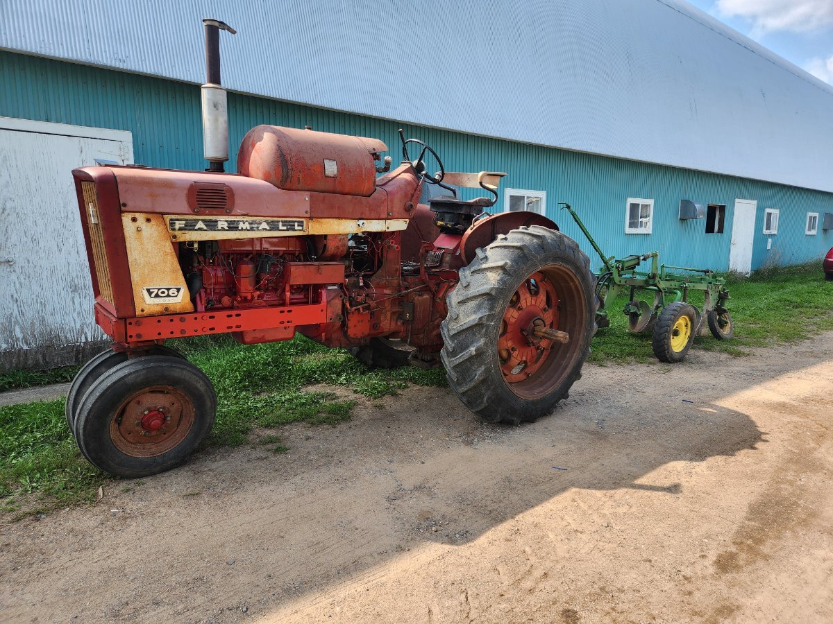 706 LP - Projects, Builds, & Restorations - Red Power Magazine Community