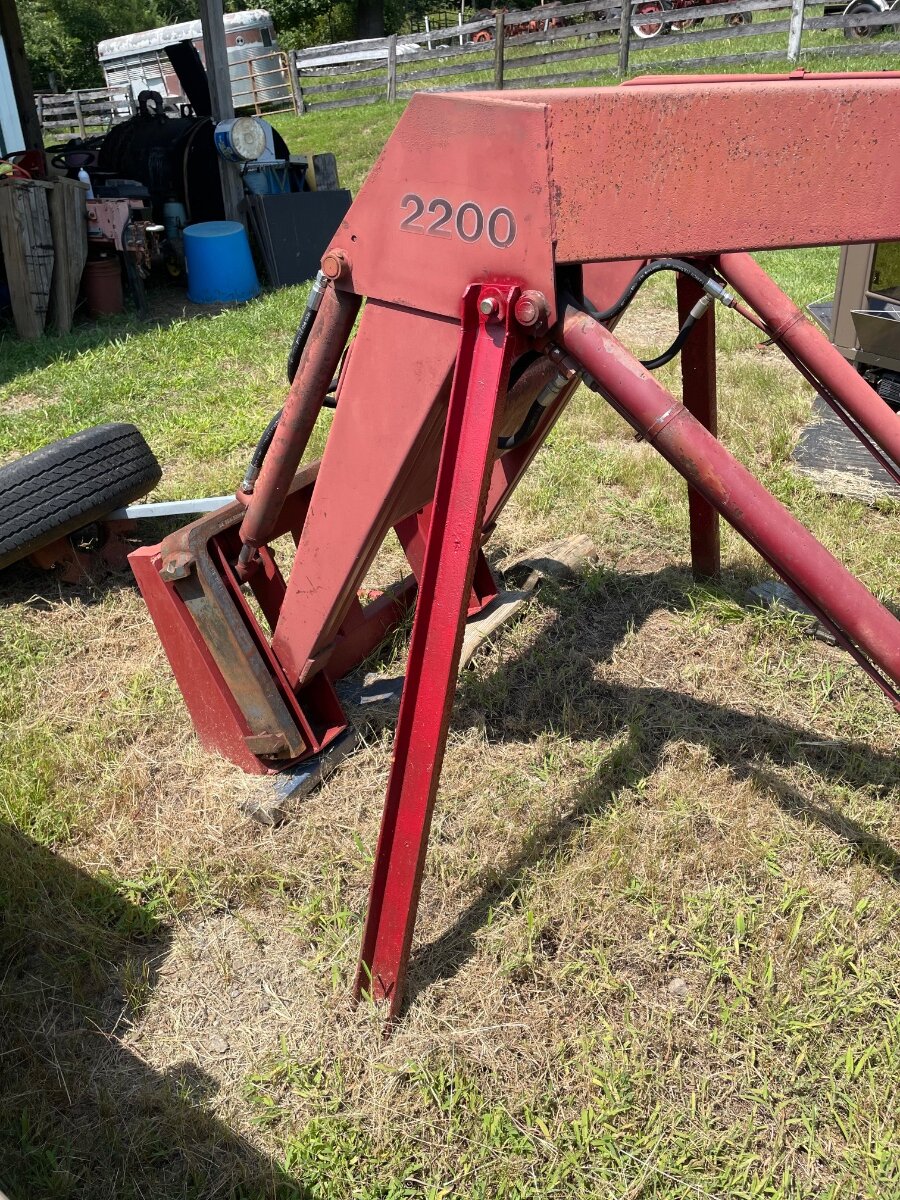 Front end loader stands.. - General Chat - Red Power Magazine Community