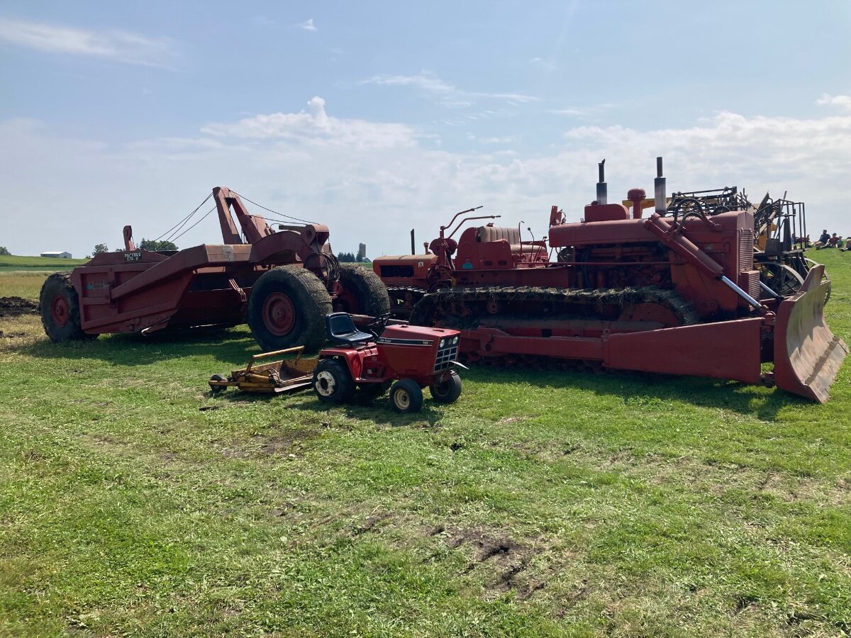 Pioneer power show LeSuer, MN - General Chat - Red Power Magazine Community