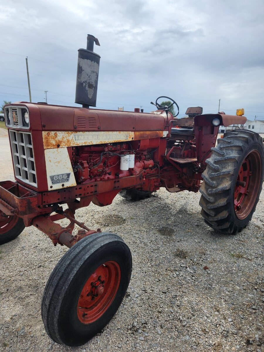 1973 IH 666 Restored By High School Students - Projects, Builds ...