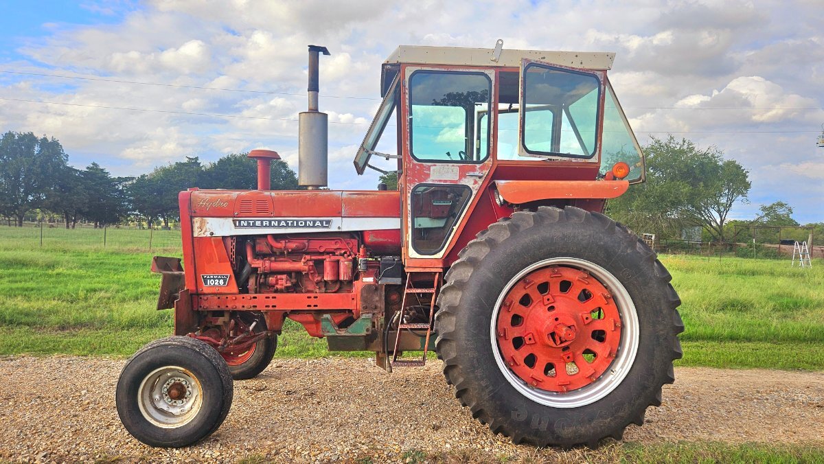 IH 1026 Hydro S/N 8200 - Technical IH Talk - Red Power Magazine Community