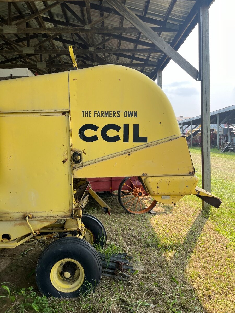 Yellow co-op combine??? - General Chat - Red Power Magazine Community