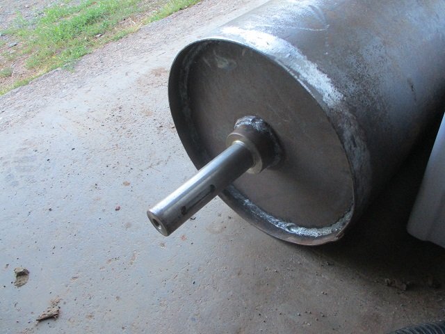 Replacing Pivot Roller on CIH RBX442 Round Baler - Tips - Technical IH ...