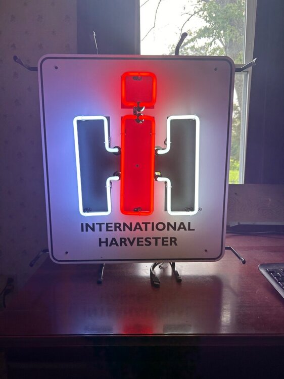 IH lighted sign - IH Toys, Memorabilia & Collectibles - Red Power ...