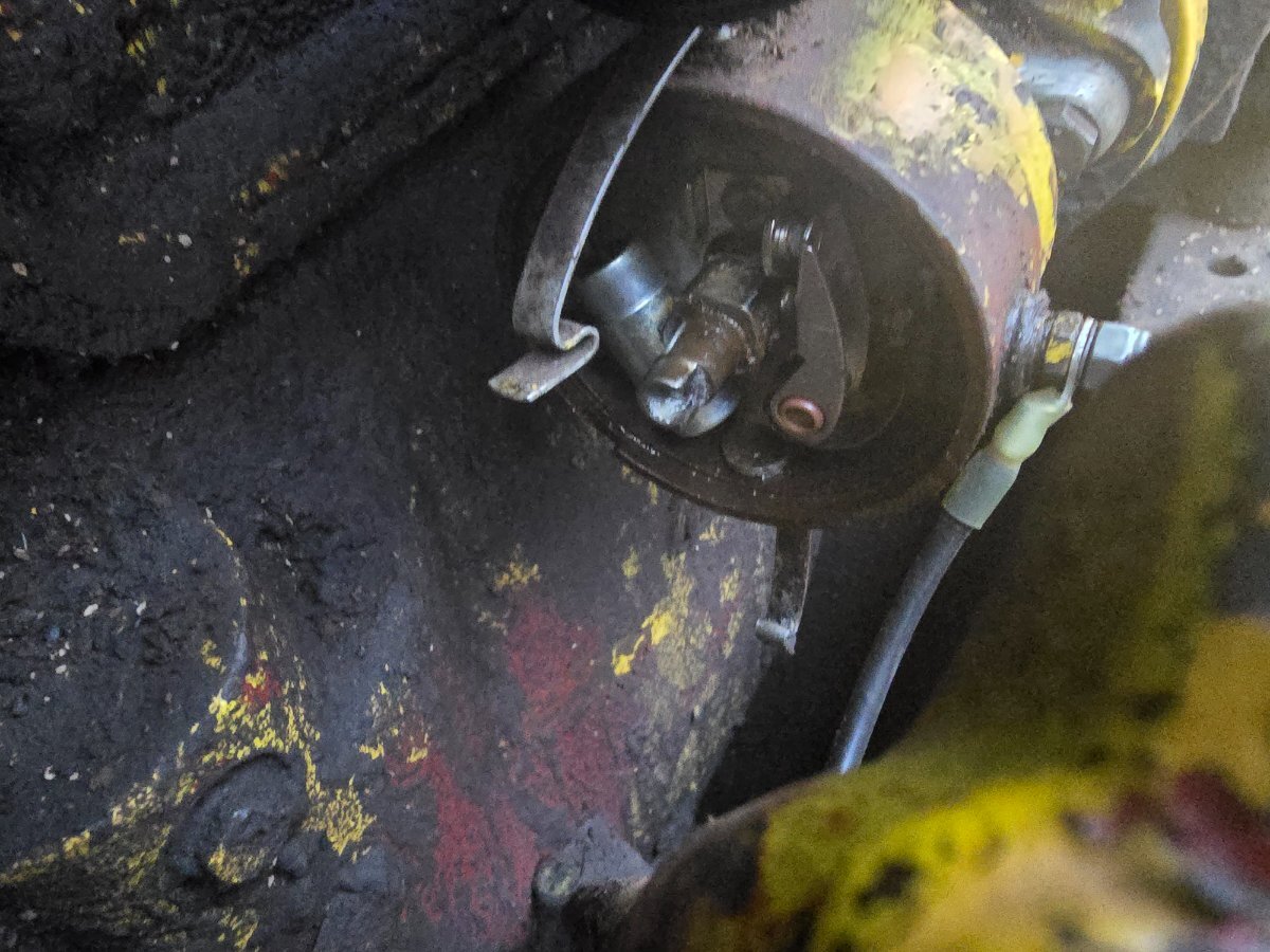 1940s Td6 Distributor identification - Technical IH Talk - Red Power ...