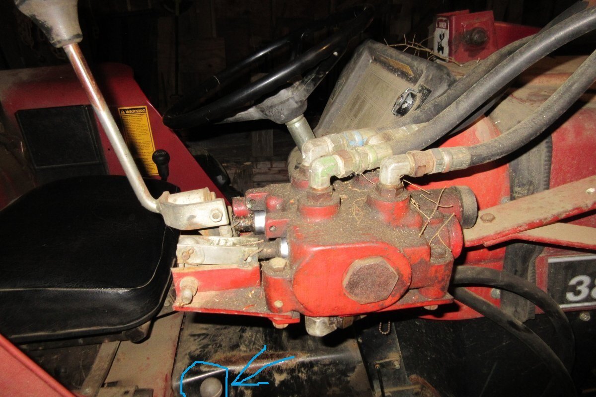 Help with Case IH 385 Hydraulics - Technical IH Talk - Red Power ...