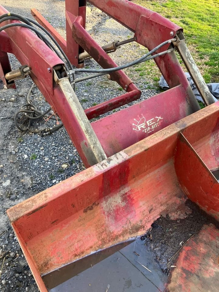 My oddball loader vs my 784 - Technical IH Talk - Red Power Magazine ...