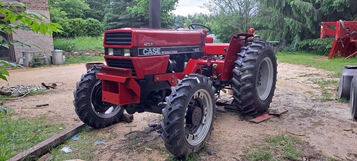 My Case IH 485 Restoration PART 5: The Finishing Touches - Projects ...