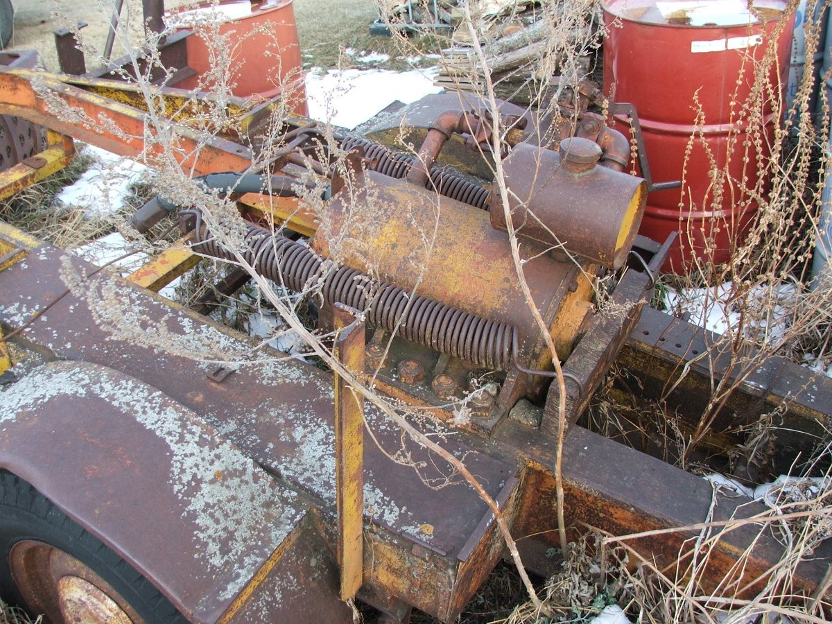 Track Pin & Bushing Hydraulic Installer - IH Construction Equipment ...
