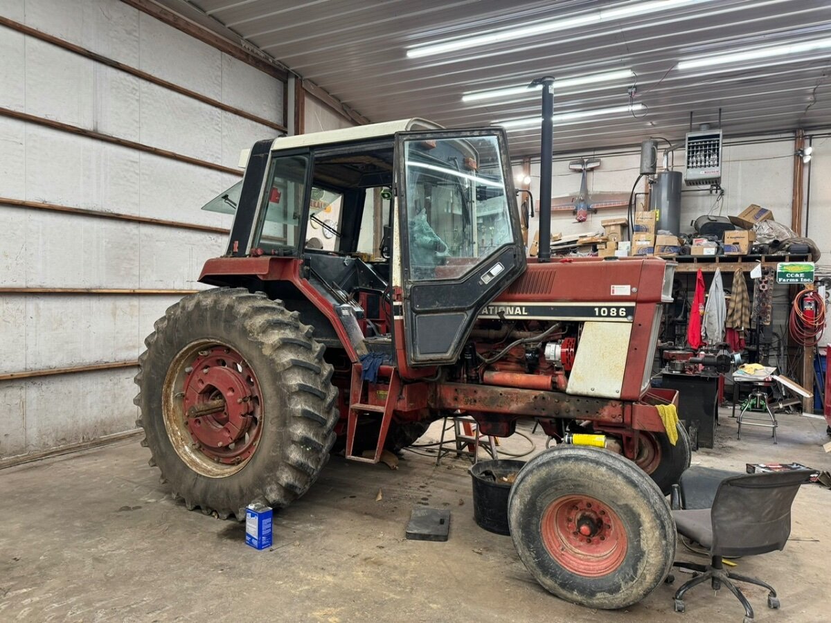 1086 project - Projects, Builds, & Restorations - Red Power Magazine ...