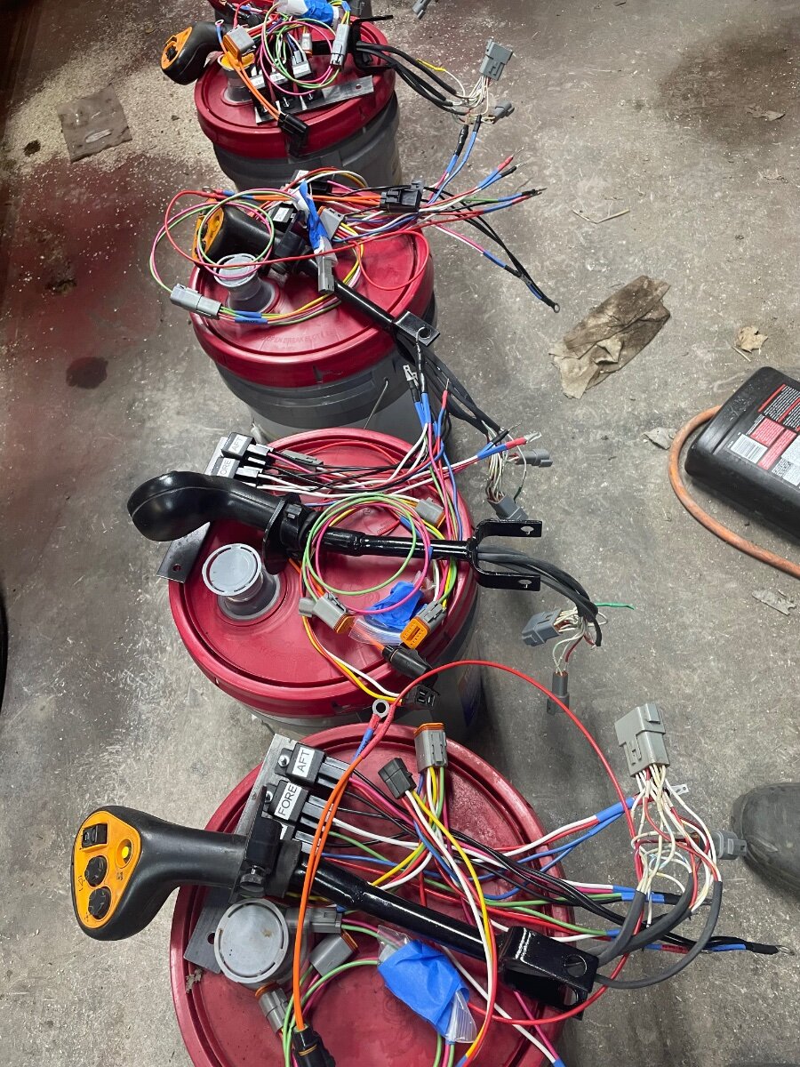 New style combine hydro handle - Technical IH Talk - Red Power Magazine ...