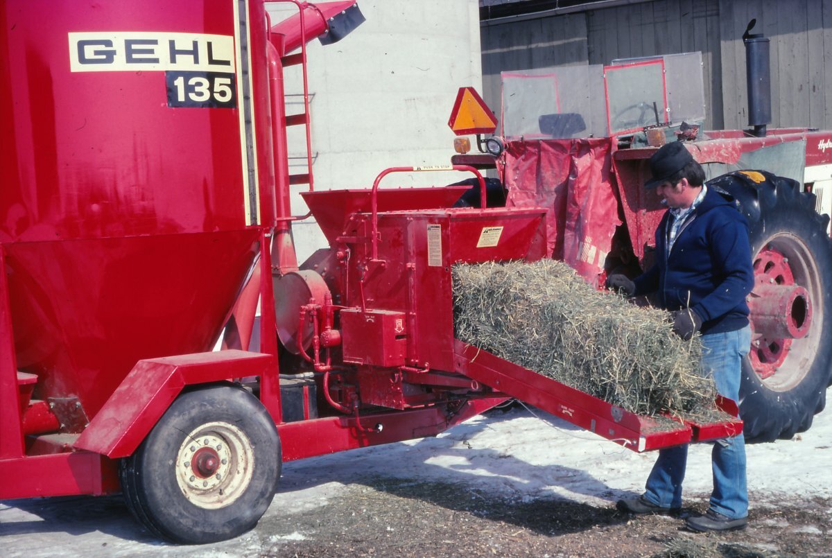 A few really cool, IH related, Gehl archive pics.... - General Chat ...