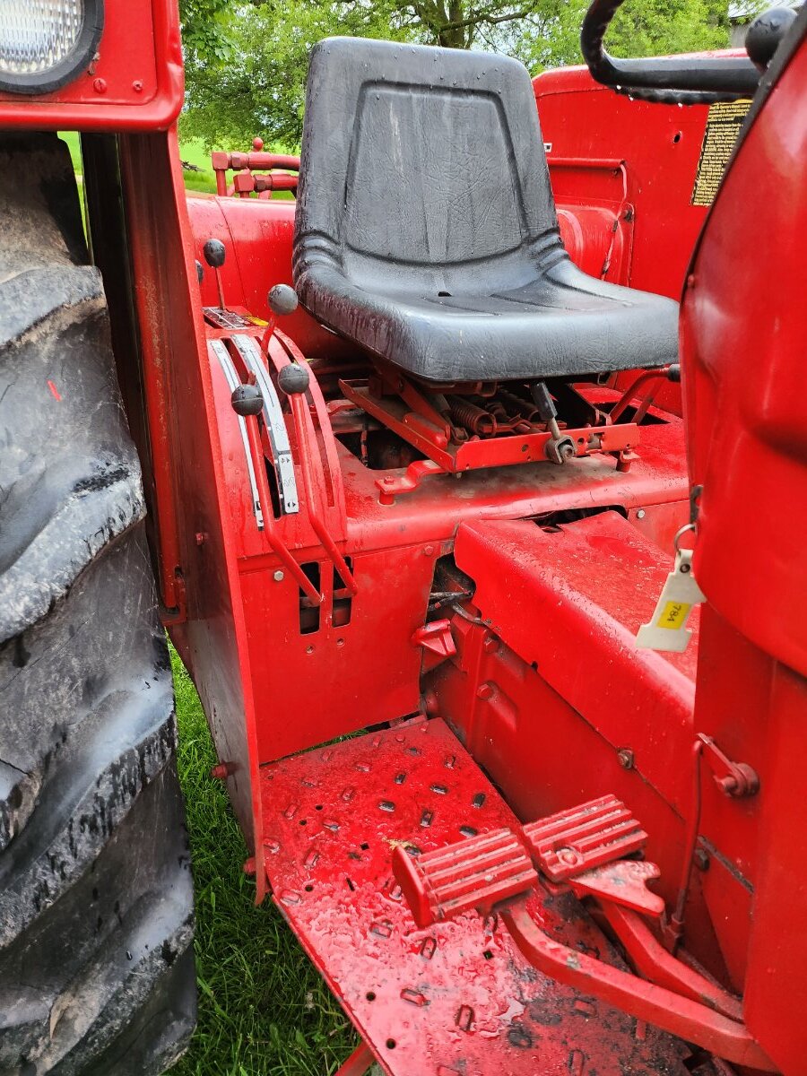 Connecting a 2250 loader to a 784 - Technical IH Talk - Red Power ...